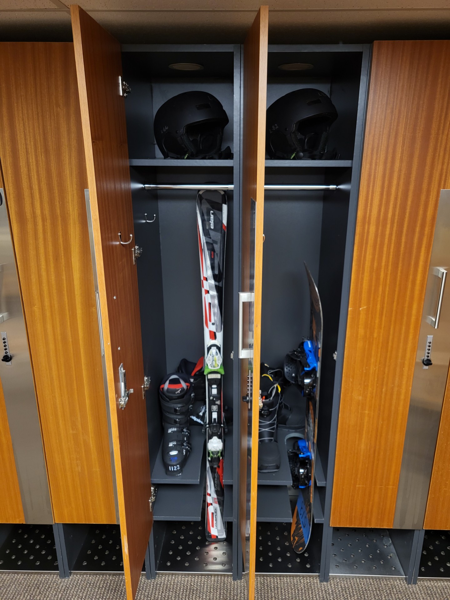 Seasonal Locker Rental – SkiDagmar.com